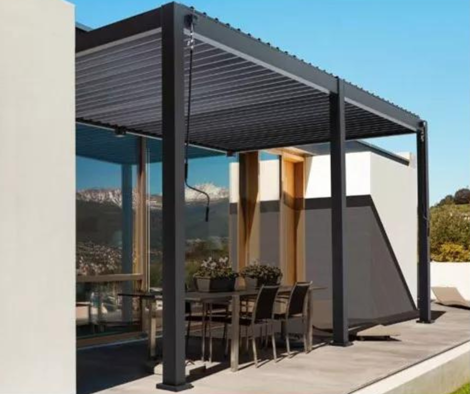 Focus sur… une pergola bioclimatique adossée – Blog "Ma maison mon jardin"